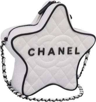 Chanel Sac bandouli&egrave;re vintage en satin doccasion - Femme - Pre-owned - Blanc - Taille: ONE Size