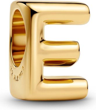 Pandora Buchstabe E Alphabet-Mini-Charm aus Sterling Silber mit 14 Karat Vergoldung, kompatibel Moments, Ma&szlig;e: 6,2 x 8,2 x 5,5 mm, 763951C00