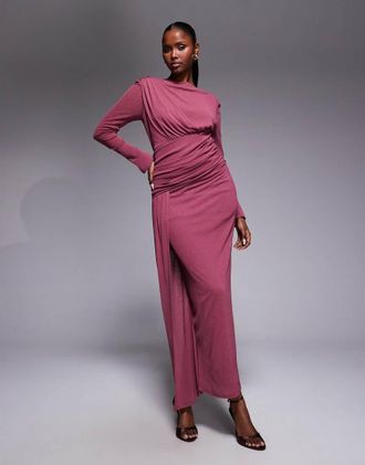 Daska Robe longue &agrave; manches longues et d&eacute;tail drap&eacute; asym&eacute;trique - M&ucirc;re-Rouge