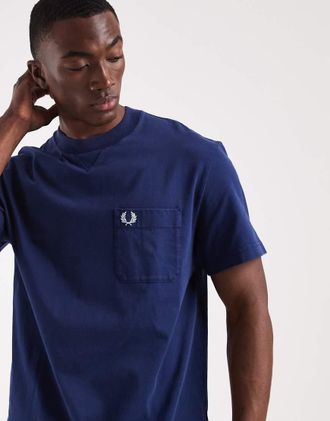 Fred Perry T-Shirt in verwaschenem Marineblau-Navy