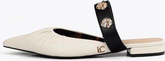 Lola Casademunt Pantolette