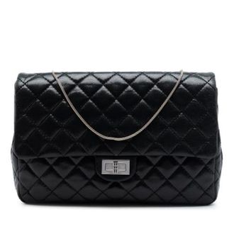 Chanel Sac bandouli&egrave;re matelass&eacute; iris&eacute; en cuir dagneau Pre-owned - Femme - Pre-owned - Noir - Taille: ONE Size