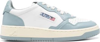 Autry Medalist Low Woman Sneakers