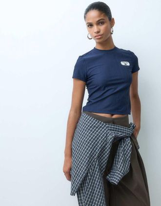 Lacoste Tennis Heritage Badge-Detail Ripp-T-Shirt in Marineblau