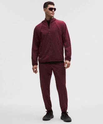 lululemon Pace Breaker Jogginghose f&uuml;r M&auml;nner - Gr&ouml;&szlig;e 2XL in Burgundy Bay