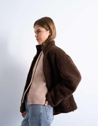 Topshop Oversize-Fleecejacke in gesprenkeltem Schokoladenbraun mit hohem Stehkragen-Bunt