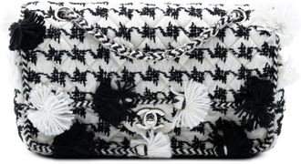 Chanel Hobo Bags - Medium Classic Embroidered Canvas Double Flap - Gr. unisize - in Wei&szlig; - f&uuml;r Damen