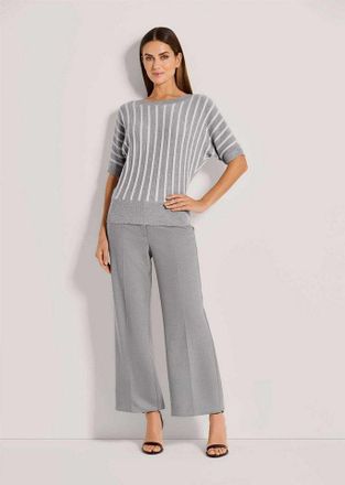 Madeleine Strickpullover Sommerlicher Pullover mit Streifen Elegantes Streifendesign und runder Halsausschnitt