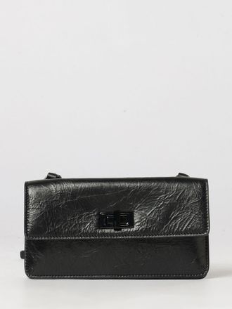 Fendi Peekaboo Wallet on Chain aus gekrispeltem Kalbsleder