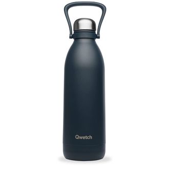 Qwetch Große 1,5L Edelstahl Trinkflasche Karbongrau Titan - Thermosflasche 48h Kalt & 16h Heiß - Auslaufsicher & BPA-frei - Isolierflasche mit Griff - Perfek