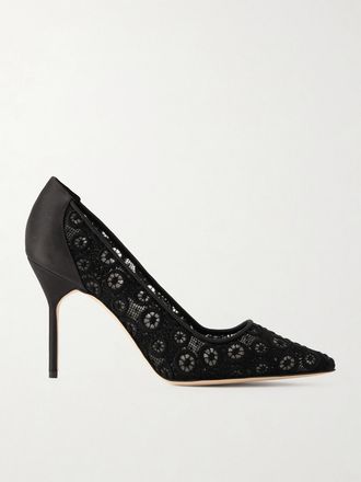 Manolo Blahnik Bb 90 Pumps Aus Spitze Mit Satinbesatz - Schwarz