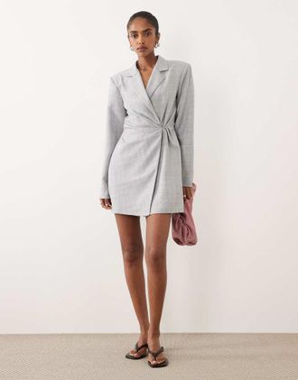 Asos Robe blazer courte ajust&eacute;e - Gris