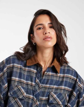 Asos robe chemise courte coupe d&eacute;contract&eacute;e avec finitions en cordon contrastantes &agrave; carreaux marine-Multi