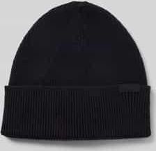 HUGO BOSS Beanie mit dezentem Logo-Detail Modell Xential