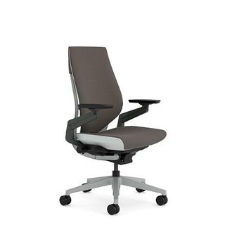 Steelcase Gesture Ergonomischer B&uuml;rostuhl mit 360&deg; Armlehnen und 3D-Live Back Lumbalst&uuml;tze Dunkelbraun