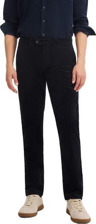 Bugatti Herren Cordhose 4220-86353D Modern Fit Soft Touch Finish aus weichem Baumwolle-Lyocell-Elasthan-Mix