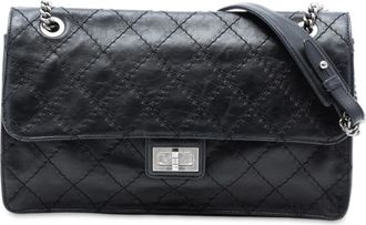Chanel Hobo Bags - Embossed CC Quilted Aged Calfskin Reissue 2.55 Sin - Gr. unisize - in Schwarz - f&uuml;r Damen