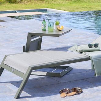 Hesperide Hesperide - Table d appoint de jardin carr&eacute;e Allure vert laurier 55 x 45 x 55cm en aluminium - Hesp&eacute;ride
