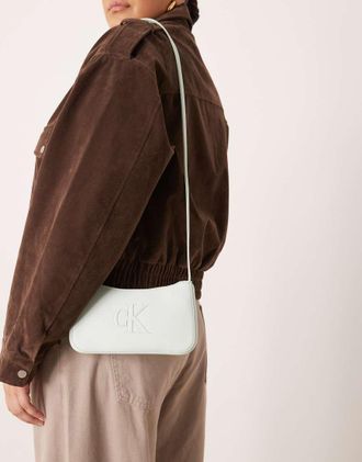 Calvin Klein Jeans - Petit sac &agrave; gros logo - Bleu