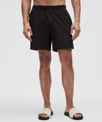 lululemon Swim Short 7 Linerless f&uuml;r M&auml;nner - Gr&ouml;&szlig;e 2XL in Black