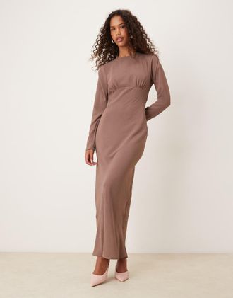 Asos Robe longue à buste corset coupé en biais - Taupe foncé-Brown