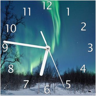 Wallario Design-Wanduhr Polarlicht in Schweden aus Glas, Motiv-Uhr Gr&ouml;&szlig;e 20 x 20 cm, wei&szlig;e Zeiger