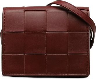 Bottega Veneta Hobo Bags - Nappa Intrecciato Cassette Crossbody - Gr. unisize - in Rot - f&uuml;r Damen