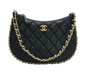 Chanel Black Quilted Leather Shoulder bag Size S