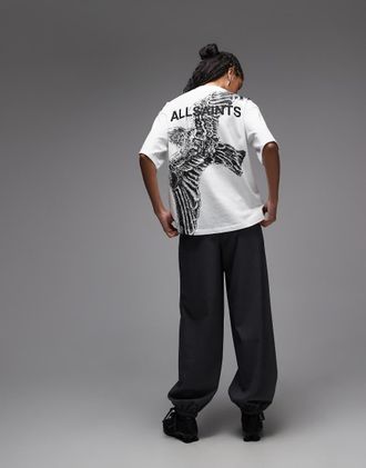 AllSaints Swoop Amelie - T-Shirt in Wei&szlig; mit Grafikprint auf dem R&uuml;cken