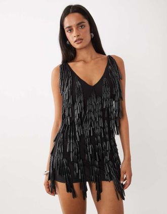 Asos robe courte caraco &agrave; d&eacute;collet&eacute; plongeant avec perles chunky noire