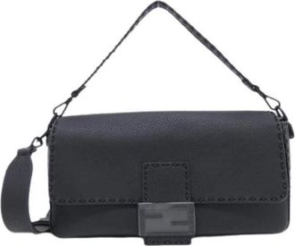 Fendi Pre-owned Sac Bandouli&egrave;re Maxi Baguette en Cuir Selleria - Femme - Pre-owned - Noir - Taille: ONE Size