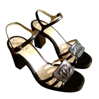 Chanel Black Leather Logo Plate Block Heel Sandals Size 37.5