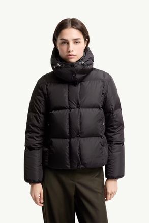 Moncler Castelnew Down Jacket - Black