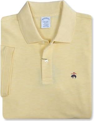 Brooks Brothers Polo &agrave; manches courtes en piqu&eacute; de coton stretch pour homme, 188424 Jaune chin&eacute;/bleu marine/rouge, Taille M
