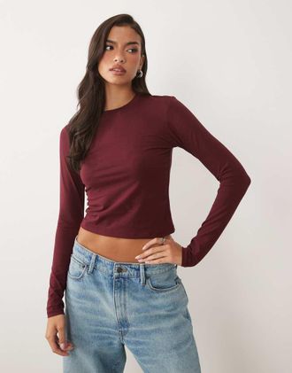 Good American Jersey-Baby-T-Shirt mit Rundhalsausschnitt und langen &Auml;rmeln in Beerenrot