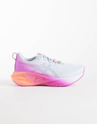 Asics Novablast 5 Sunny Sizzle - Lauf-Sneaker in Himmelblau und Pink