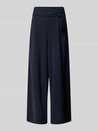 Zero Wide Fit Stoffhose mit Bundfalten