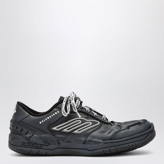 Balenciaga Hamptons Worn-Out Sneaker in Schwarz