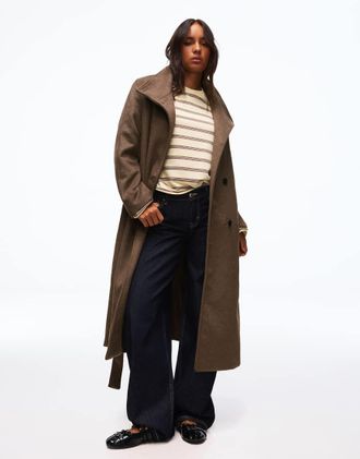 Bershka langer Mantel mit Stehkragen und G&uuml;rtel in Beige-Braun
