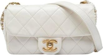 Chanel Sac bandouli&egrave;re matelass&eacute; Pre-owned - Femme - Pre-owned - Blanc - Taille: ONE Size
