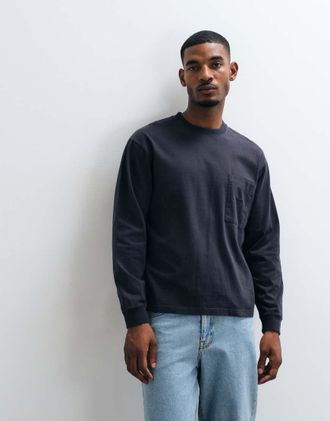 HUF schweres lang&auml;rmliges T-Shirt mit Brusttasche in Schwarz