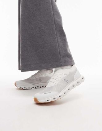 On Cloud 6 Versa - All-Day-Sneaker in Wei&szlig;