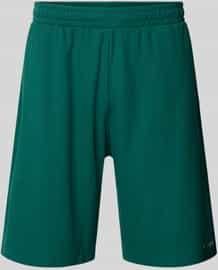 Review Straight Fit Sweatshorts mit Strukturmuster