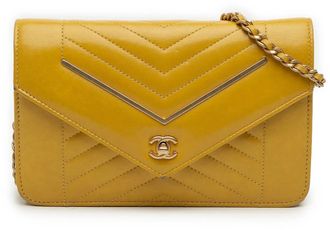 Chanel Hobo Bags - Small Reversed Chevron Lambskin Flap - Gr. unisize - in Gelb - f&uuml;r Damen
