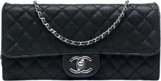 Chanel Pre-owned Sacoche matelass&eacute;e &agrave; rabat - Femme - Pre-owned - Noir - Taille: ONE Size