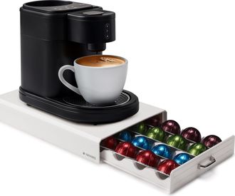 Navaris Kapselhalter Creme - Stilvolle Kapsel Aufbewahrung - Kapsel Aufbewahrung - Kapselhalter kompatibel mit Nespresso Vertuo - Kapselspender Kapselbehälter