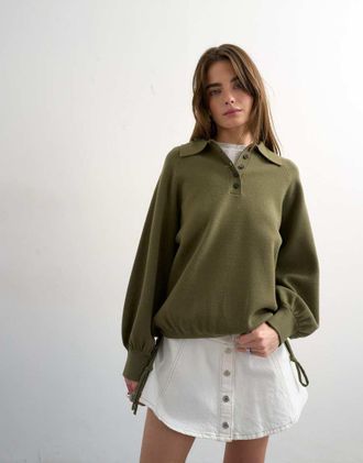 Topshop Utility-Poloshirt aus kompaktem Strick in Khaki mit geraffter Taille-Gr&uuml;n