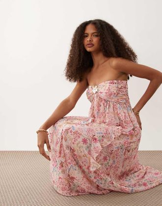 Abercrombie & Fitch Tr&auml;gerloses Maxikleid in Rosa mit Blumenmuster und R&uuml;schen