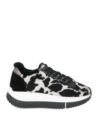 Nila & Nila CHAUSSURES - Sneakers sur YOOX.COM