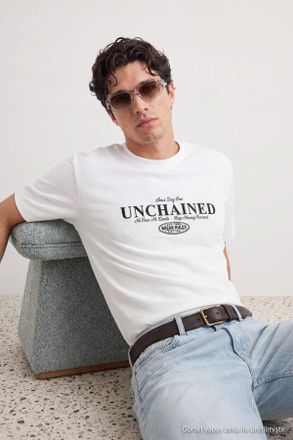 Trendyol MAN Herren Wei&szlig; Slogan Kurz Regular Fit T-Shirts